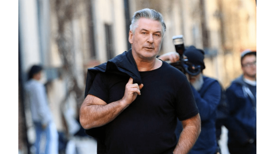 alec baldwin beard