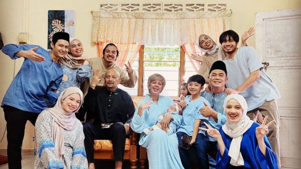 Pelakon Didie Alias sayu perkahwinan anak lelaki tanpa bekas suami ...