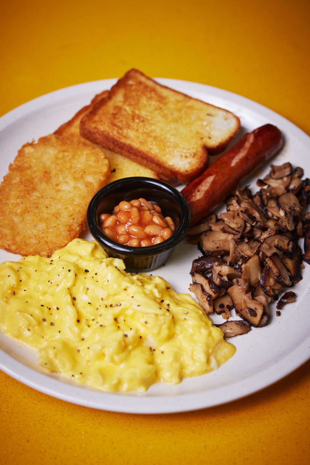 Cafe-Inspired Brunch Fare Including Fried Chicken & Waffles For $8.90 ...