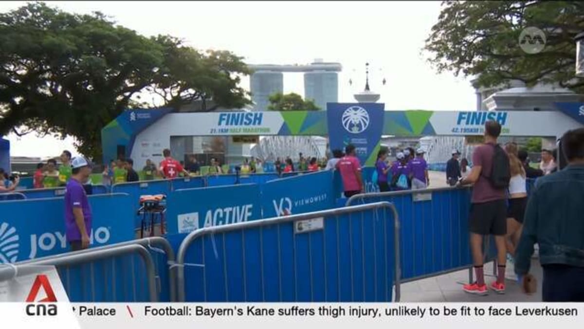 Annual Standard Chartered Singapore Marathon draws around 13,000 ...