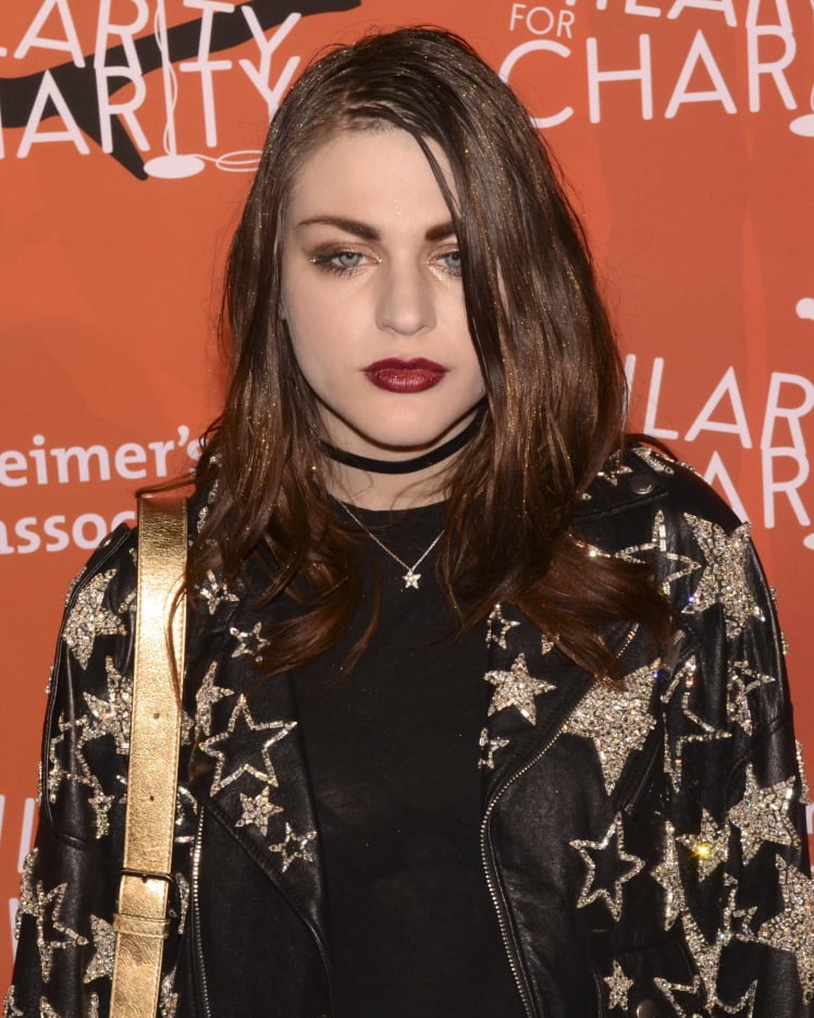 Kurt Cobain's Daughter Frances Bean Cobain Turns 30, Reflects On 2017 ...