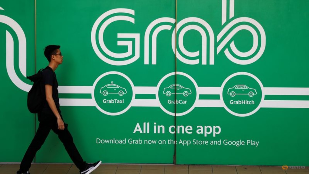 GrabCab gets licence to run street-hail service, becoming Singapore's ...