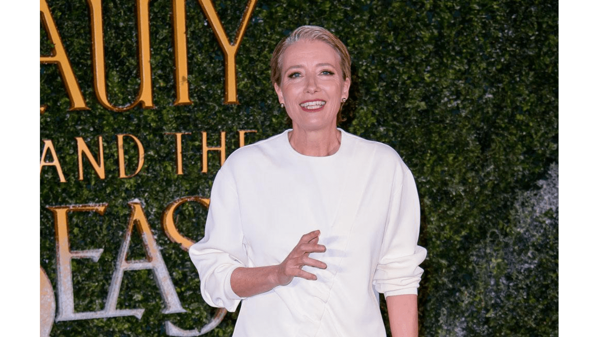 Emma Thompson loves ageing - 8days
