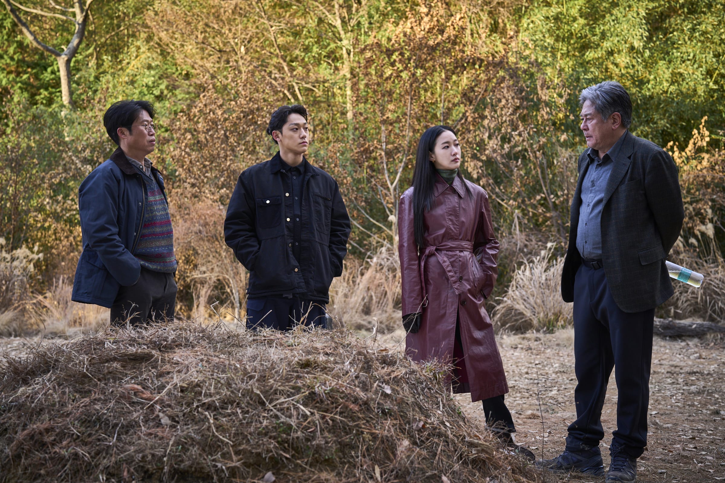 Exhuma Review: Choi Min-Sik Digs Up Demons In Riveting Paranormal ...