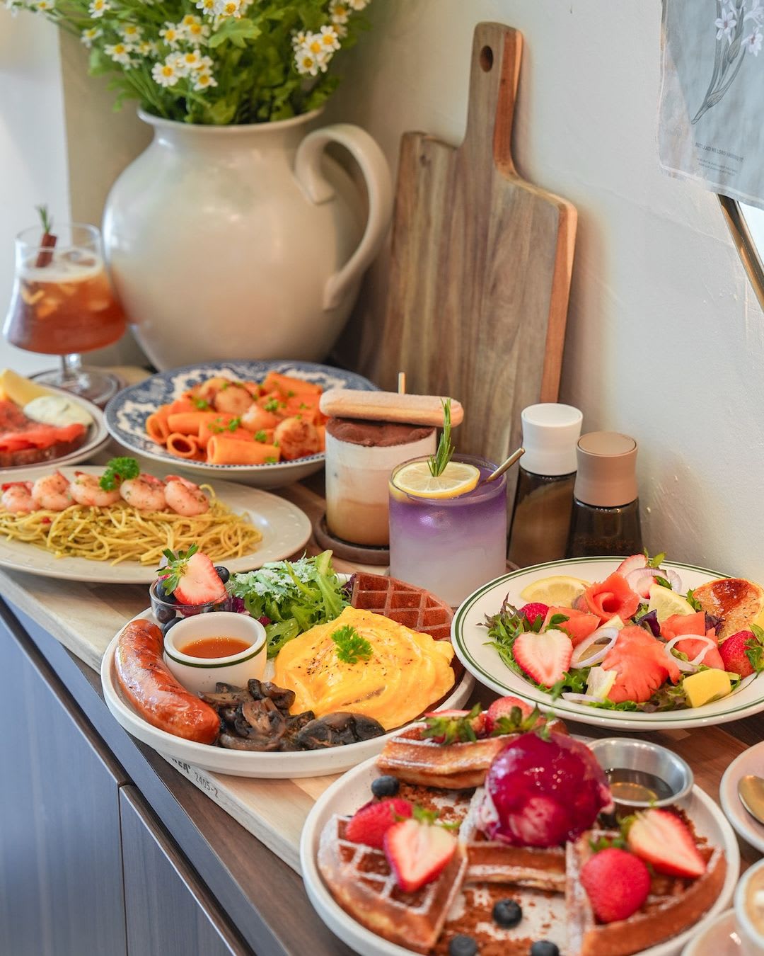 5 Must-Try Cafes Under HDB Blocks To Visit This Weekend - 8days