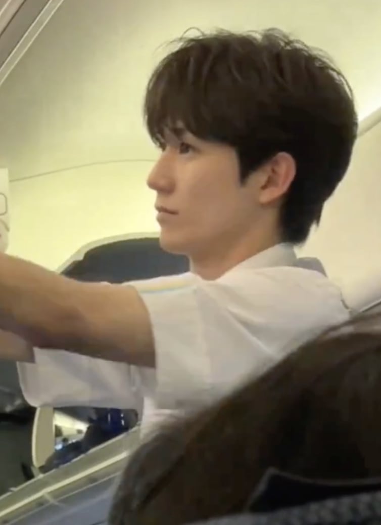 Japanese Air Steward Captures The Internet's Heart With His Good Looks ...