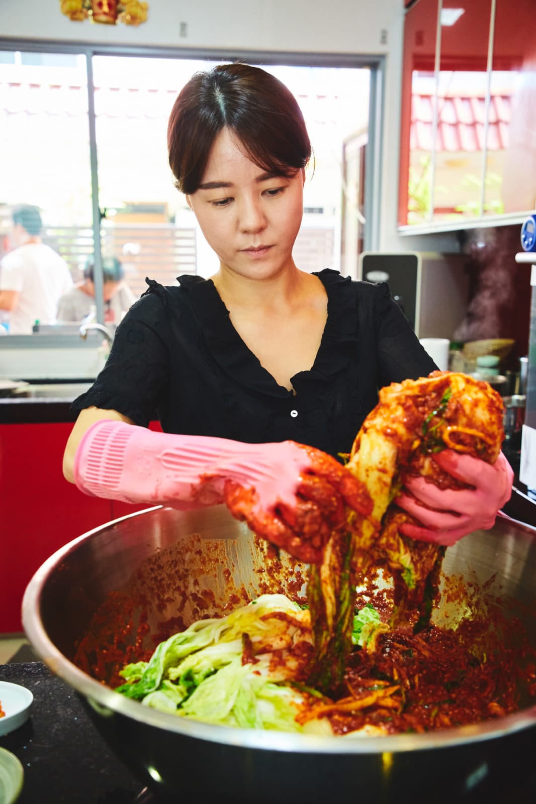 Jin Yinji Launches Homemade Kimchi Business With Daughter-In-Law - 8days