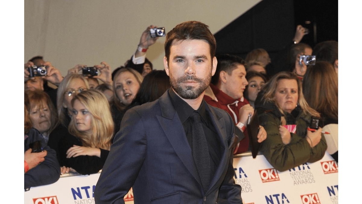 Dave Berry marries in secret - 8days