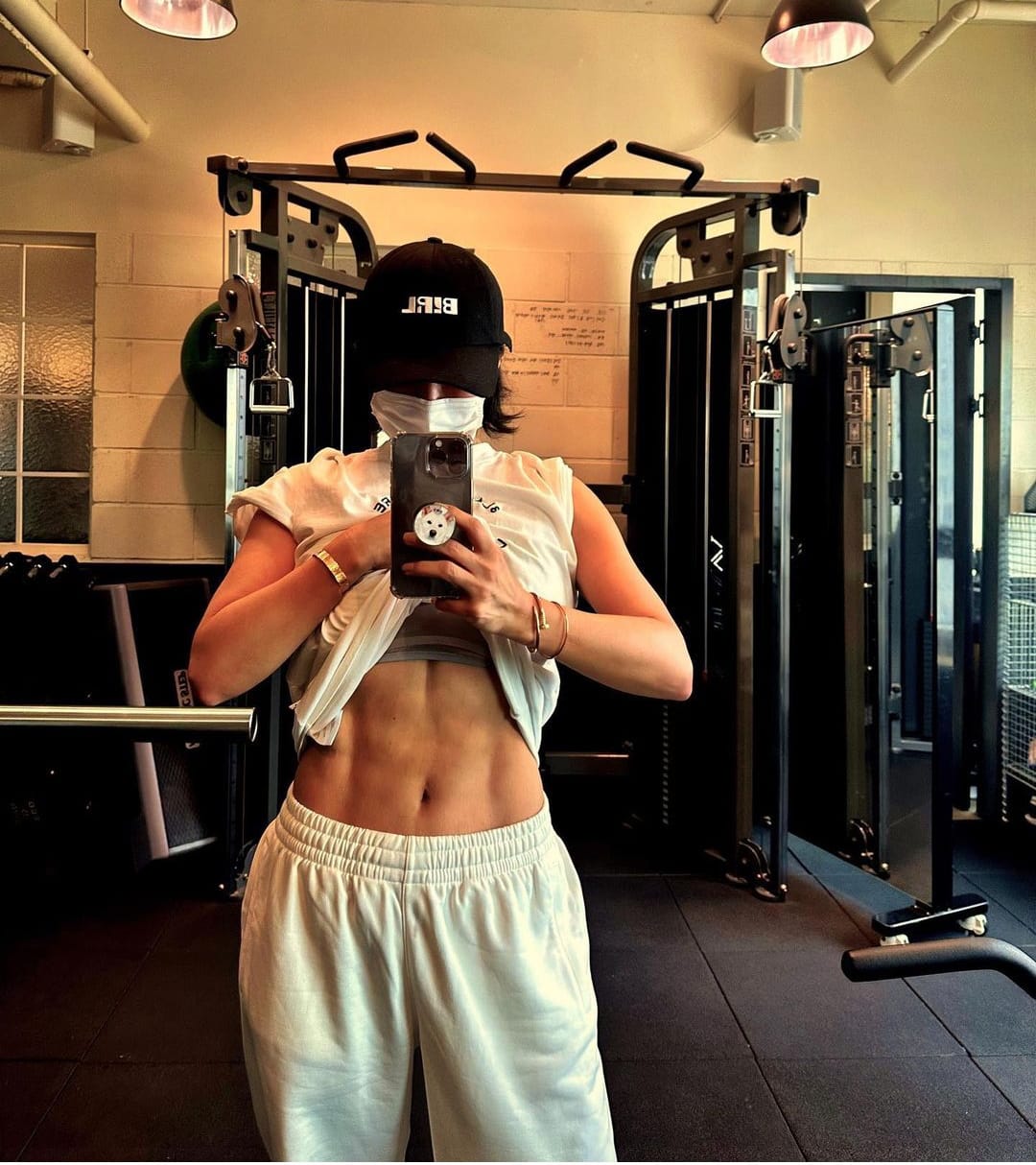 Korea's 'Madonna' Uhm Jung Hwa Is 53 And Has Washboard Abs - 8days