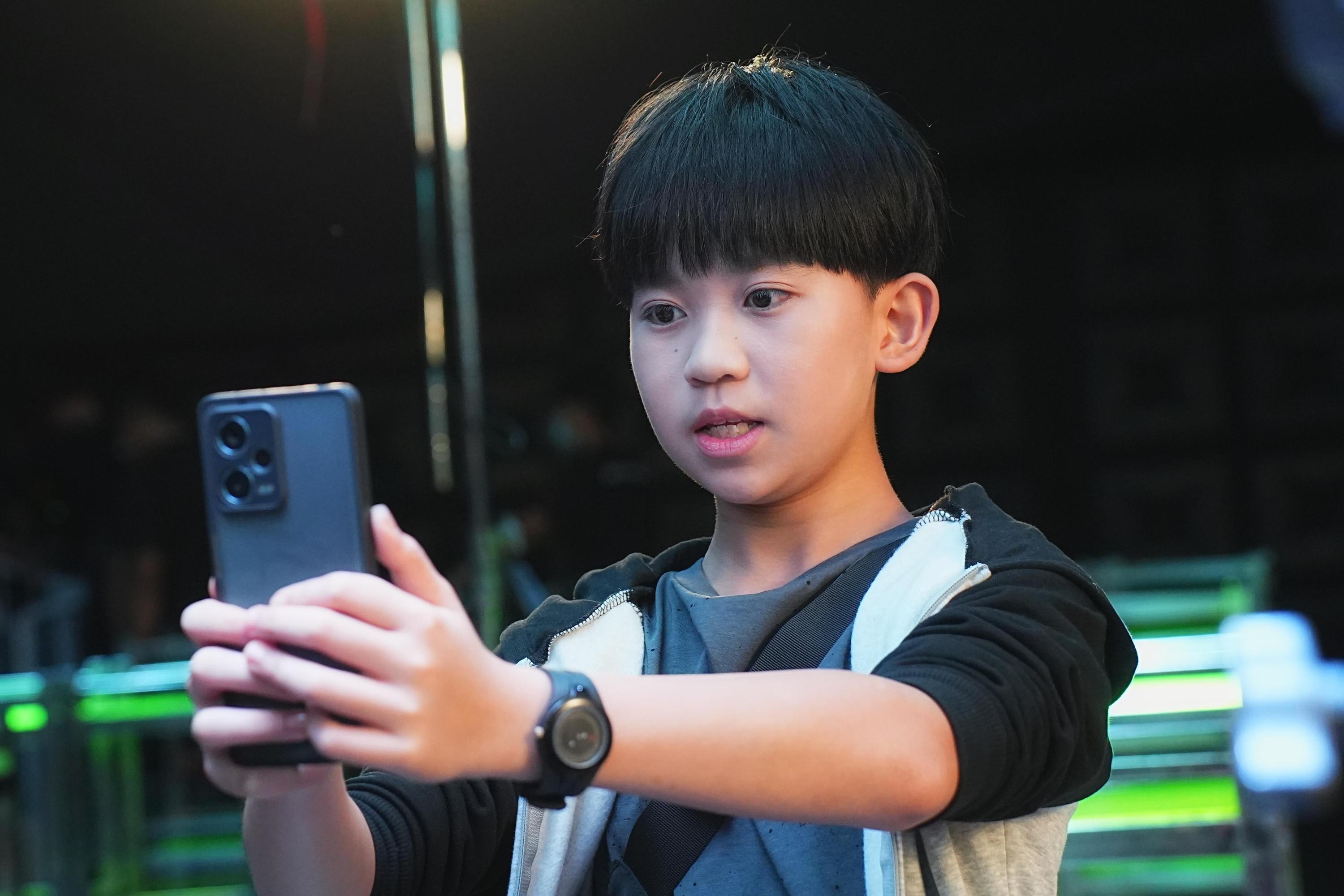 李国煌抢攻蛇年贺岁档，《男儿王2》首支预告、剧照出炉！ - vibes by 8world