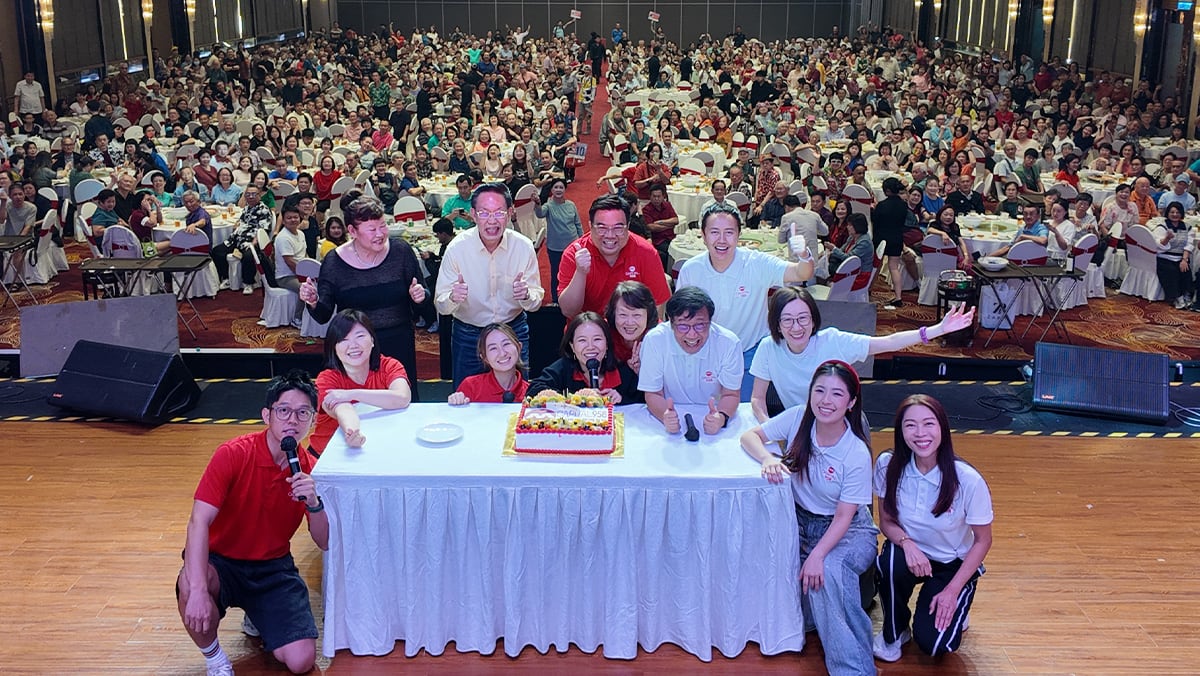 CAPITAL 958开年送祝福 820听众齐聚吉隆坡台庆晚宴，红白大赛嗨翻全场！ - vibes by 8world