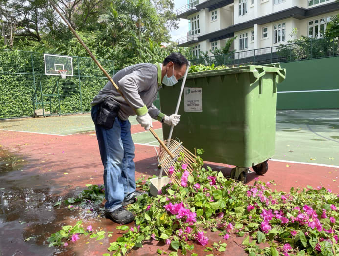 As temperatures rise, outdoor workers, elderly and children are most at ...