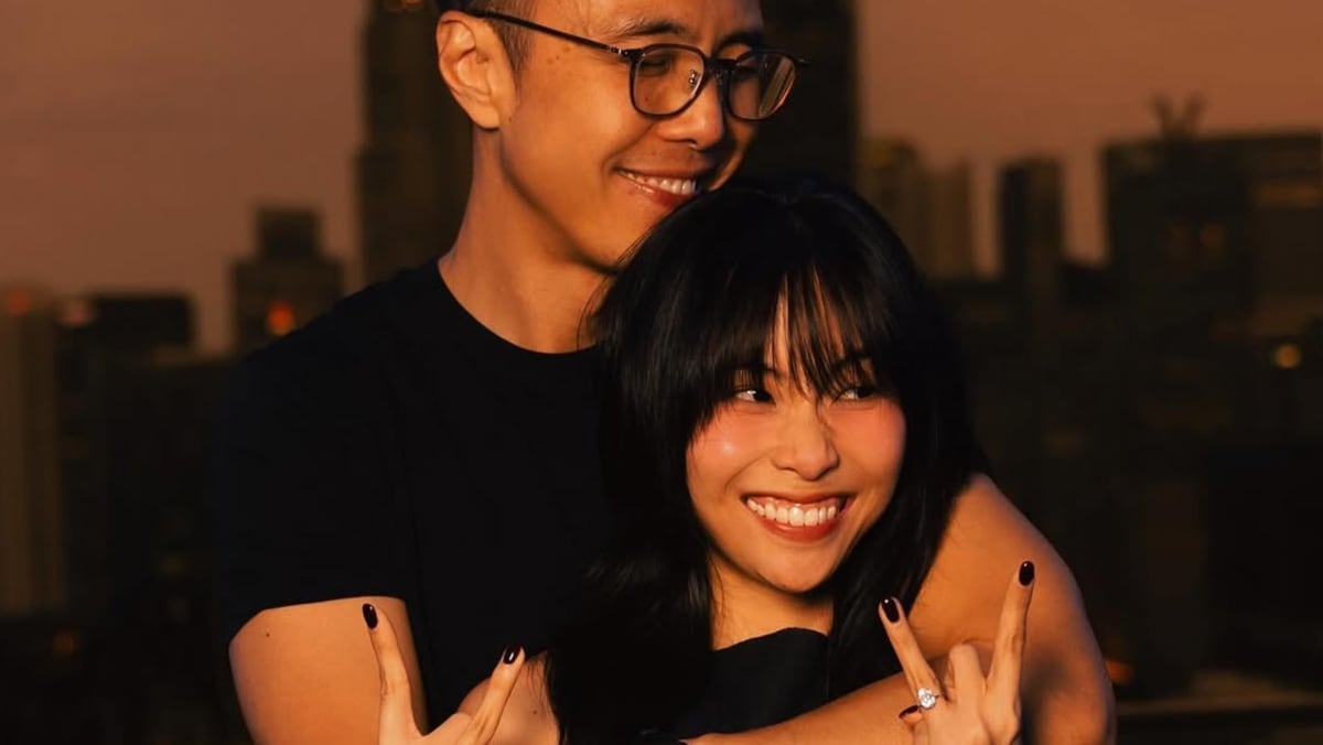 987FM DJ Sonia Chew is engaged, boyfriend proposed while she was eating Hokkien mee - CNA Lifestyle