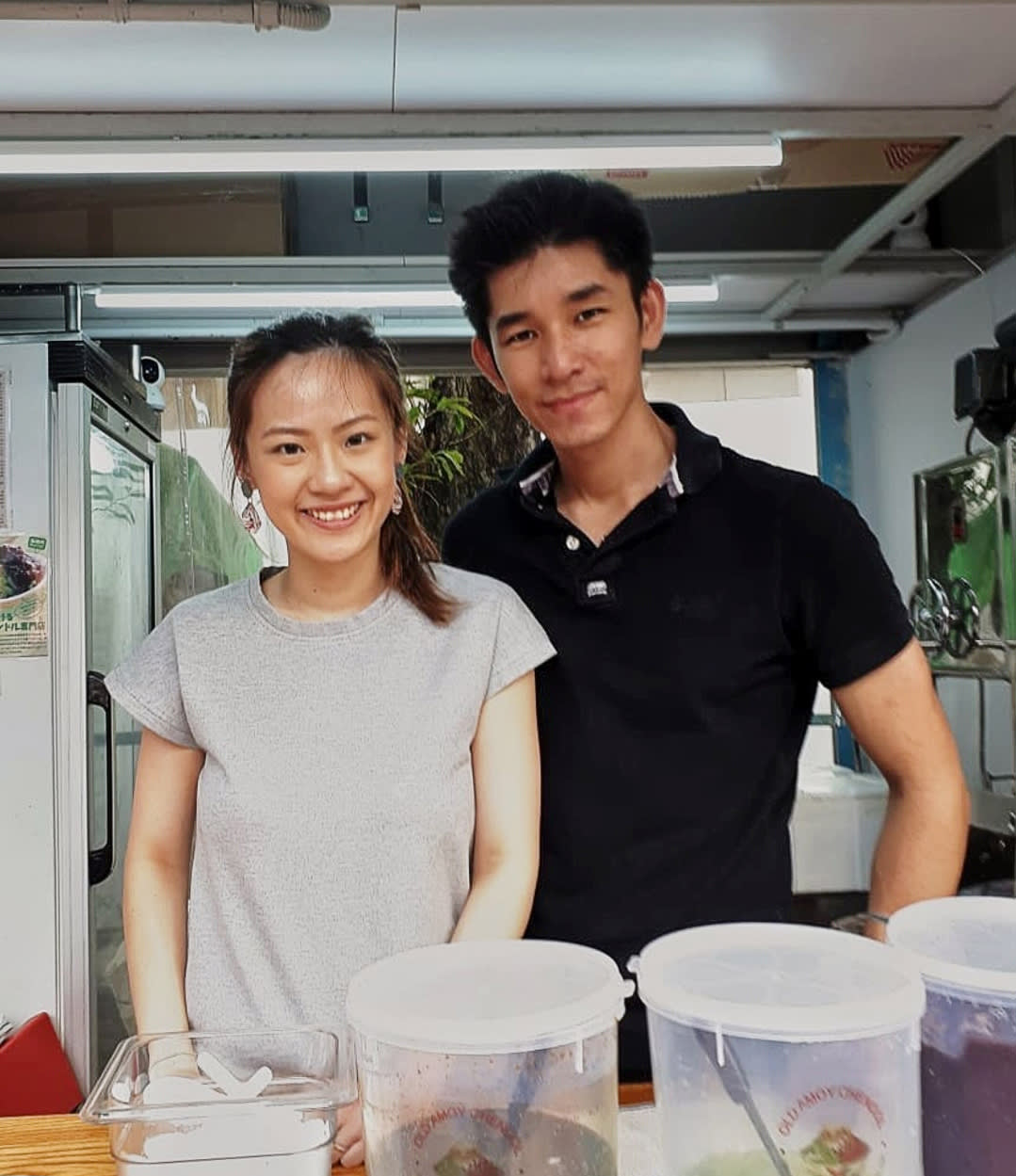 Ex-Model Now Runs Chendol Hawker Stall Empire With 7 Outlets - 8days