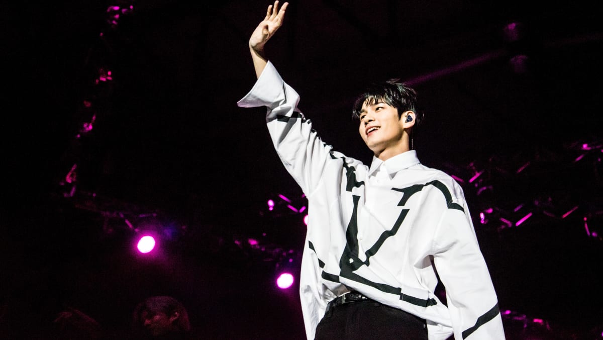 Ong Seong Woo to wrap up fan meeting tour in Singapore - 8days