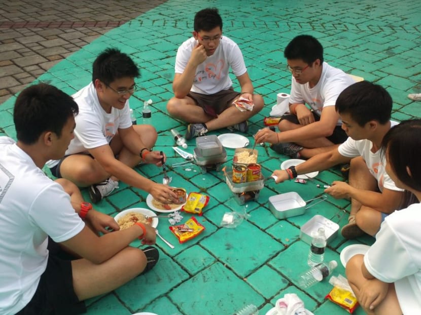 Students spread their love for the less fortunate - TODAY