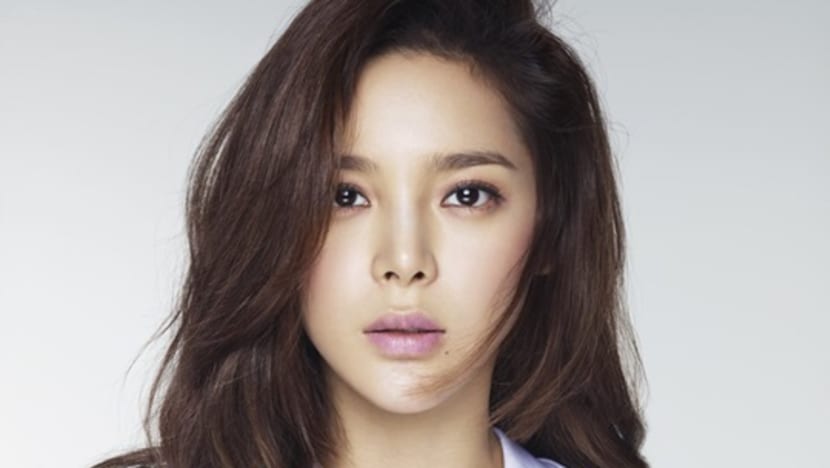 Park Si Yeon Reveals She′s Expecting Second Child - 8days