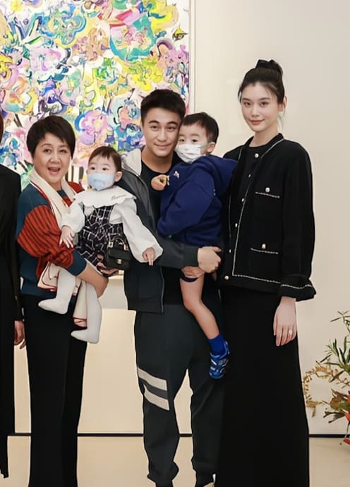 Supermodel Ming Xi Buys S$5K Hermès Micro Picotin For 2-Year-Old ...