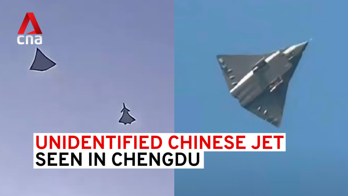 New Chinese fighter jet seen over Chengdu | Video - CNA
