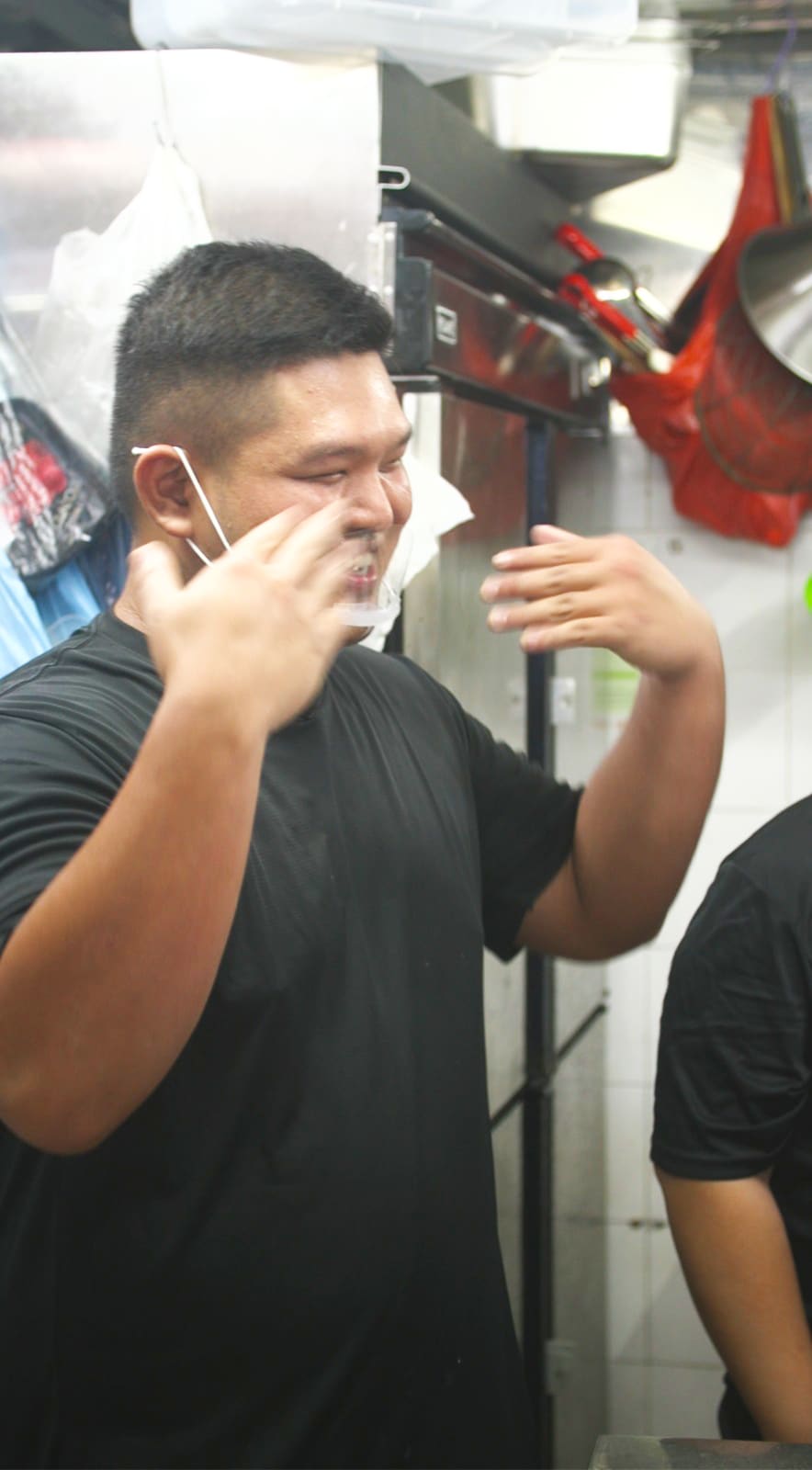 Hot Thai Influencer Fahhaha Visits S’pore Stall Meat & Rice Twice ...