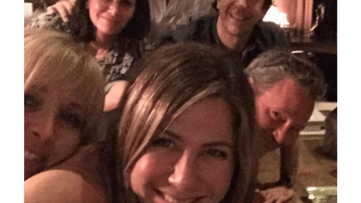 Jennifer Aniston joins Instagram - 8days