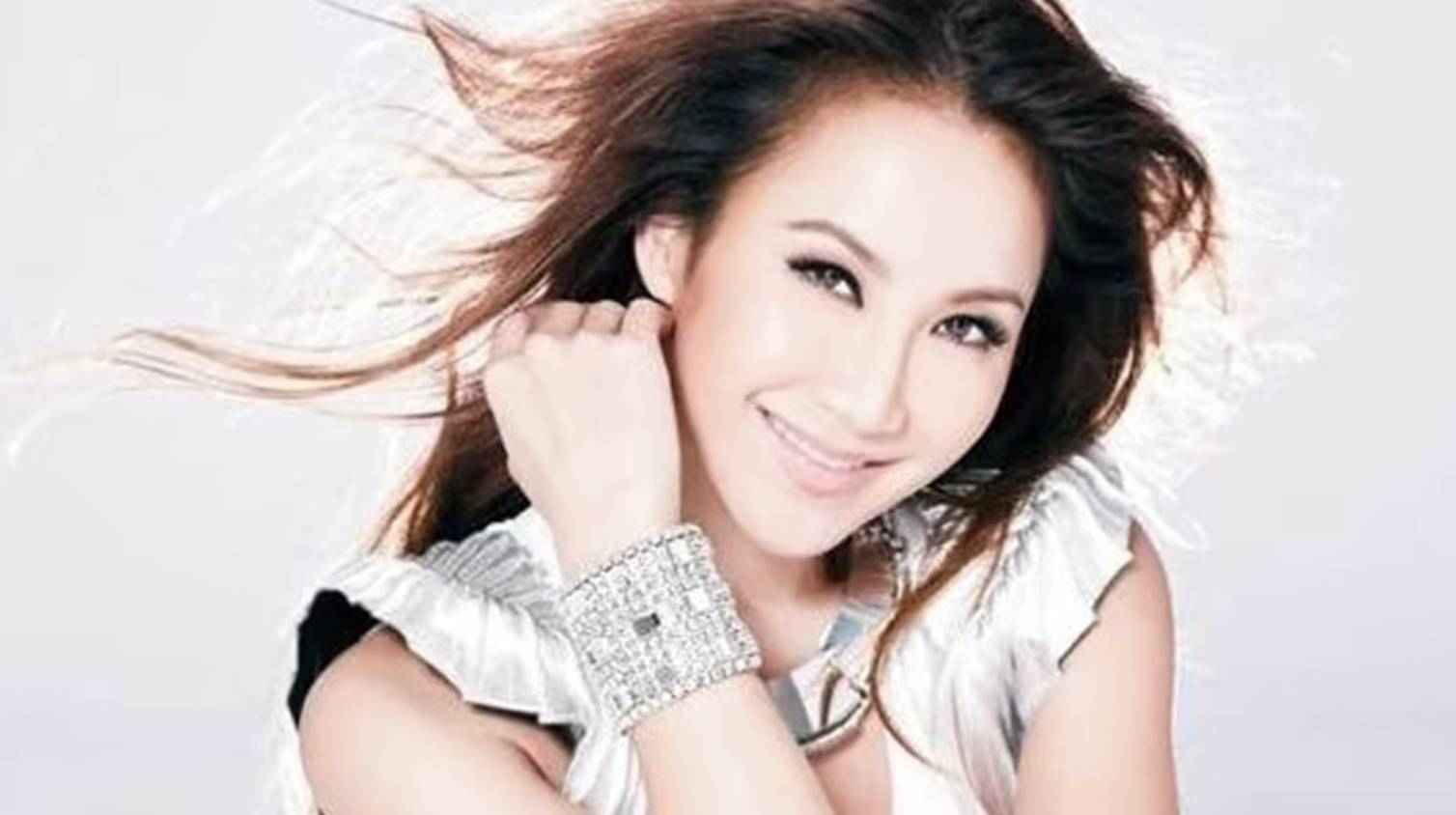 Coco Lee’s Family Reportedly Threatened To Call The Cops On Singer’s ...