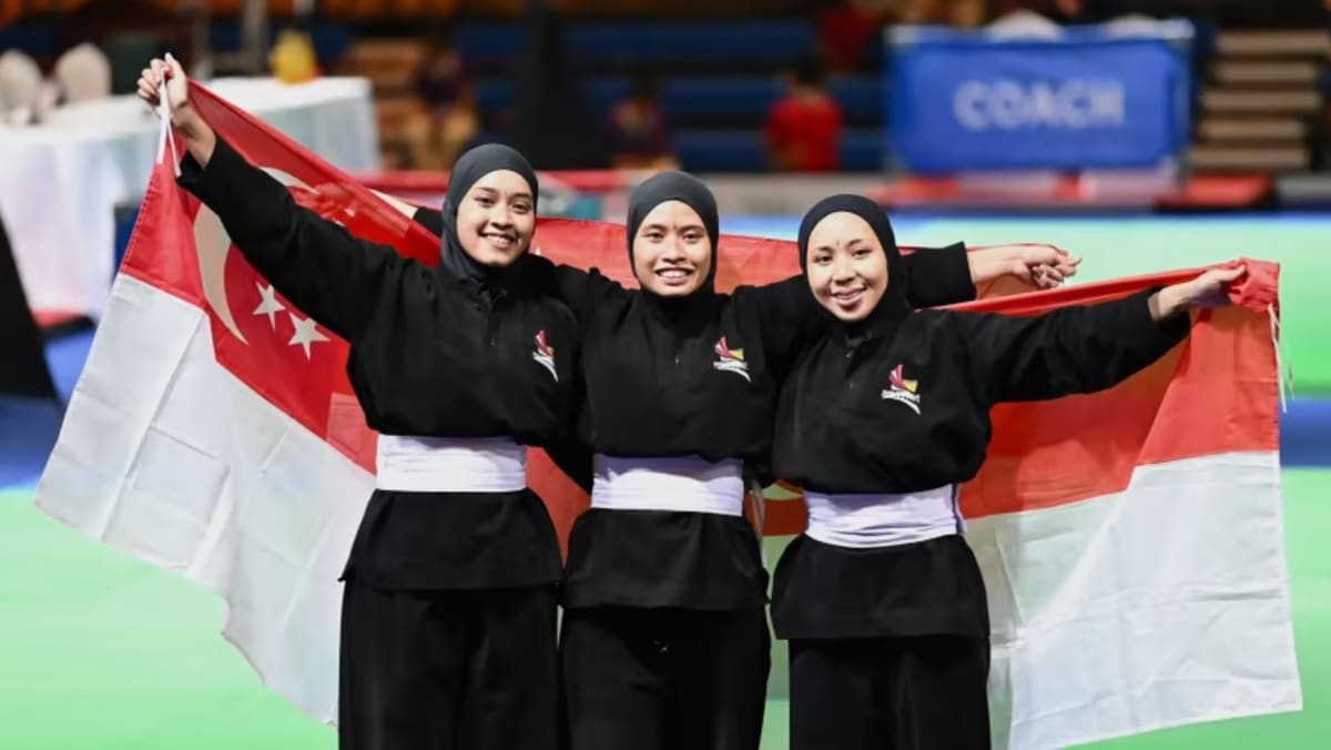 Sukan SEA 2023: Pasukan regu silat wanita SG rangkul pingat emas bersejarah - BERITA Mediacorp