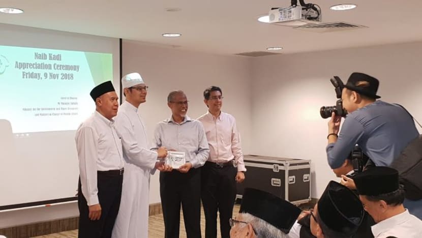 Sekumpulan kadi, naib kadi ganding bahu orak program demi pasangan ...