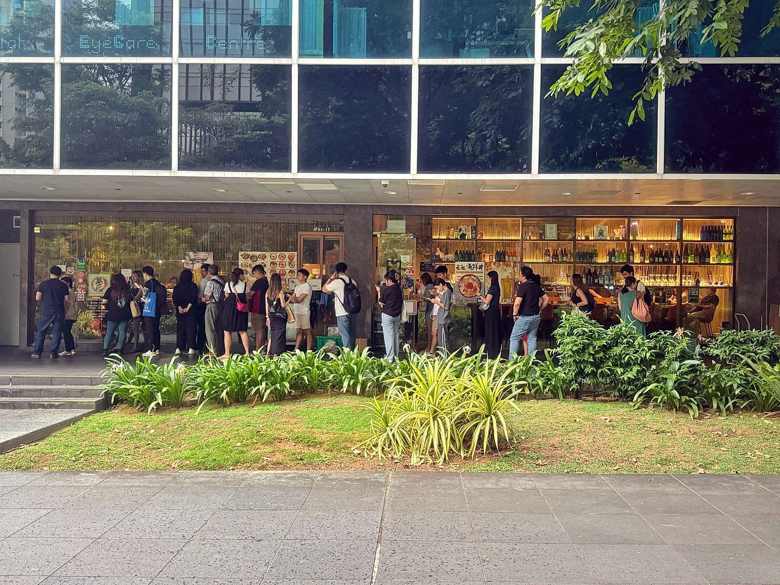 Loaded Tray Of Uni Atop Kaisendon Costs Only $21, But You’ll Have To ...