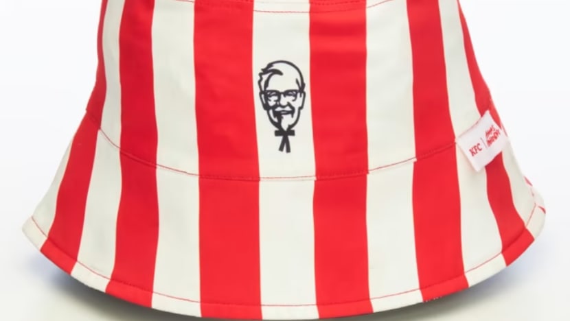 KFC keluarkan rangkaian topi 'bucket' edisi khas sempena Hari ...