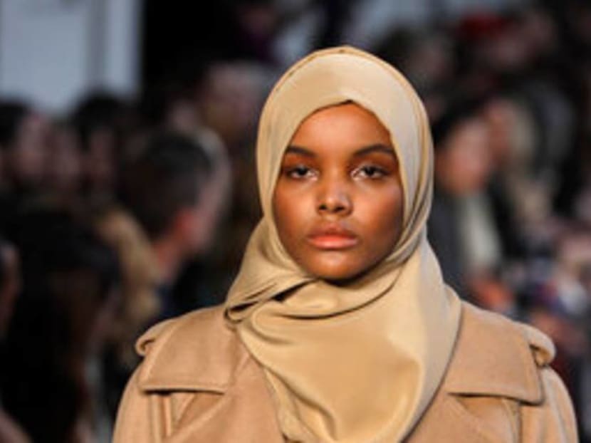 Halima Aden, hijab-wearing Somali-US model, takes step back from ...