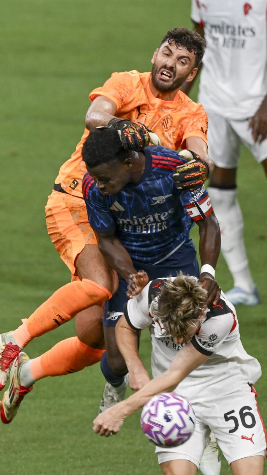 Arsenal edge AC Milan 1-0 in Singapore pre-season opener - CNA