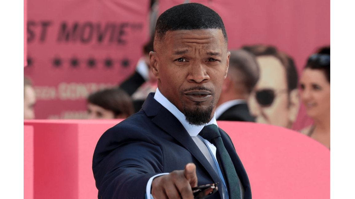 Jamie Foxx to play comic book anti-hero Spawn - 8days