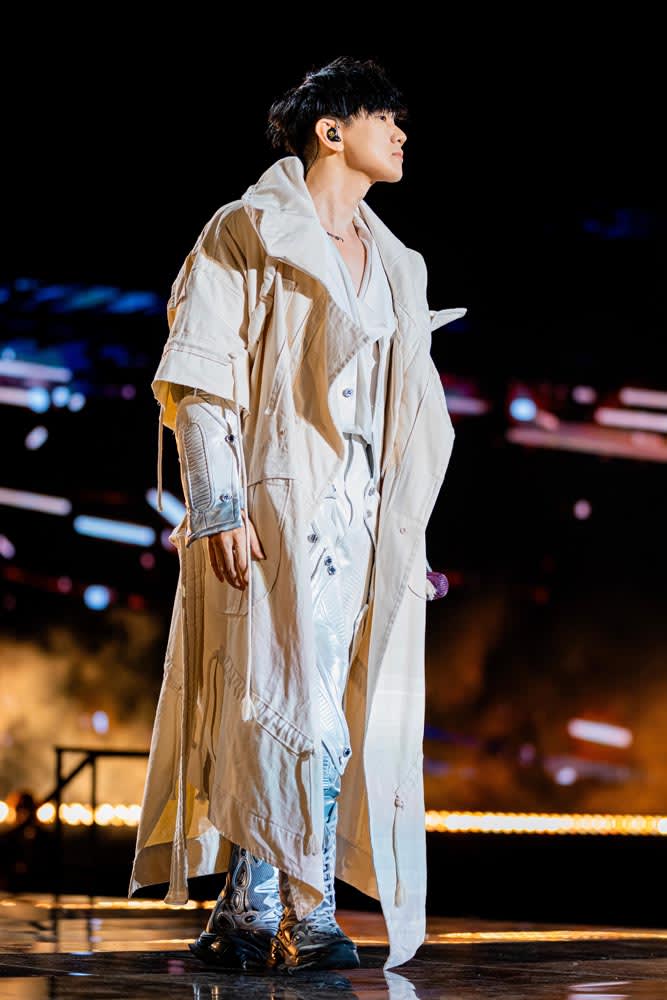 在这一刹那冻结了时间，JJ20的光辉时刻，不是final lap，而是新的起点 - vibes by 8world