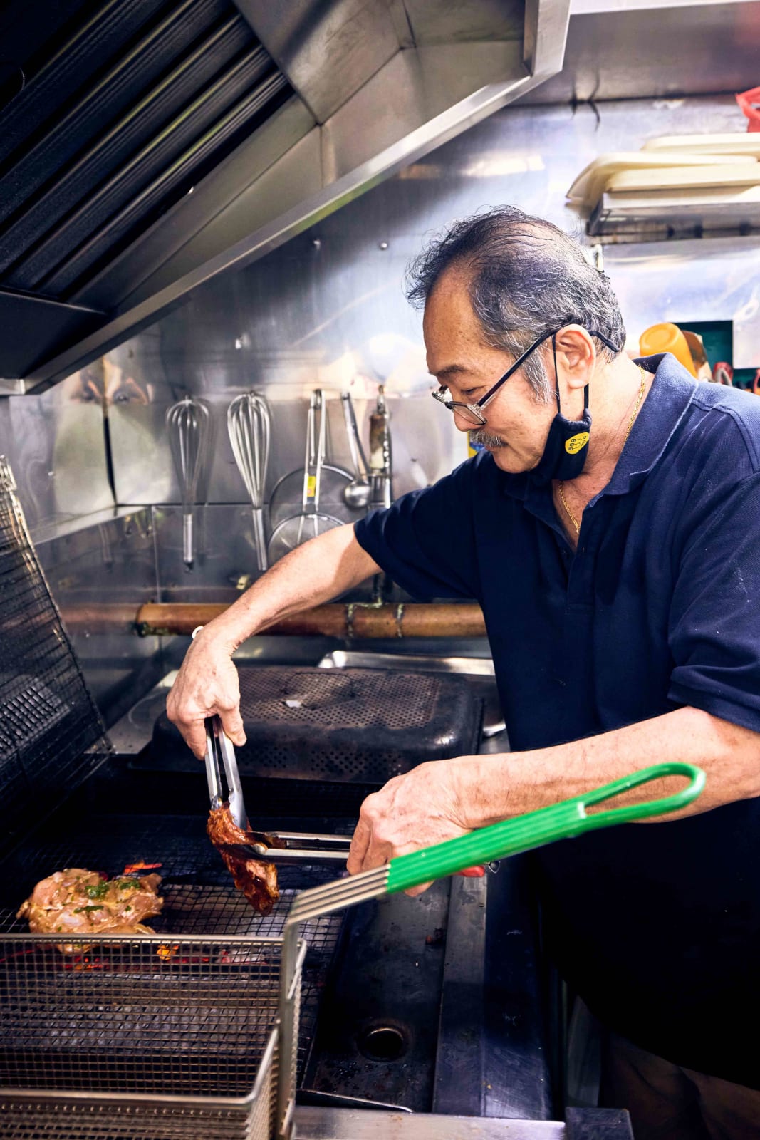“I Have No Time To Be Nice”, Says Chio Bu Hawker Of Popular Charcoal ...