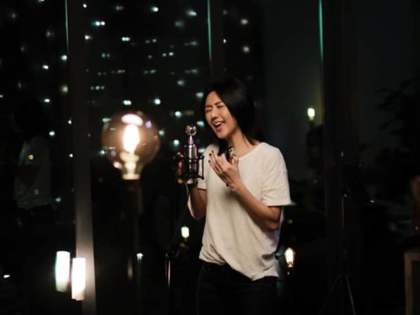 Stefanie Sun Sang, Showed Off Her Artwork, And Paid Tribute To Her ...