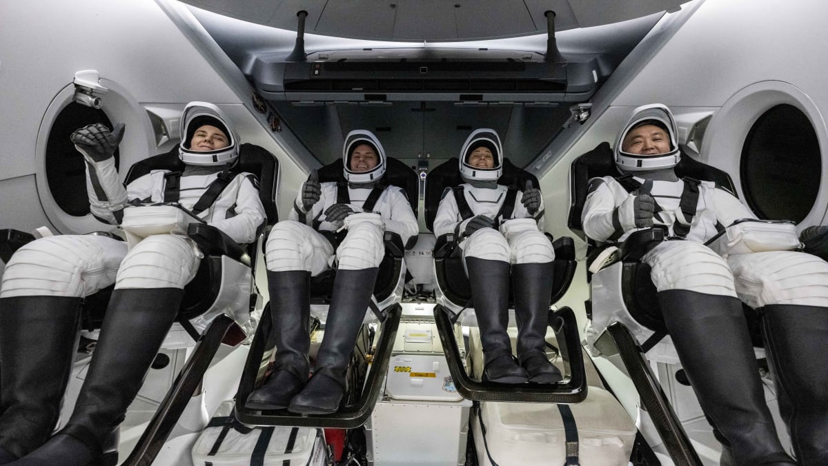 Anak kapal SpaceX NASA selamat pulang selepas misi 5 bulan - BERITA ...
