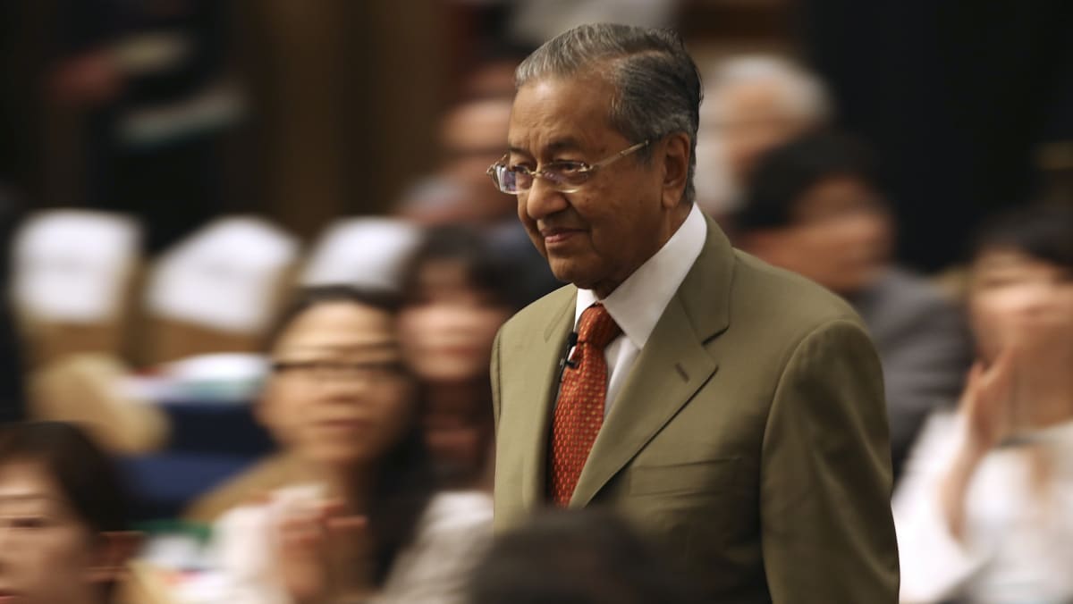 Only RM2 for lifetime membership in new party: Mahathir - TODAY