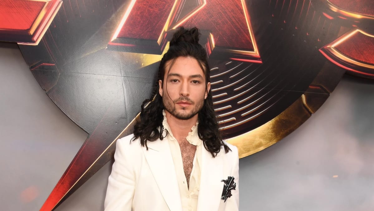 Ezra Miller makes rare public appearance since misconduct allegations ...