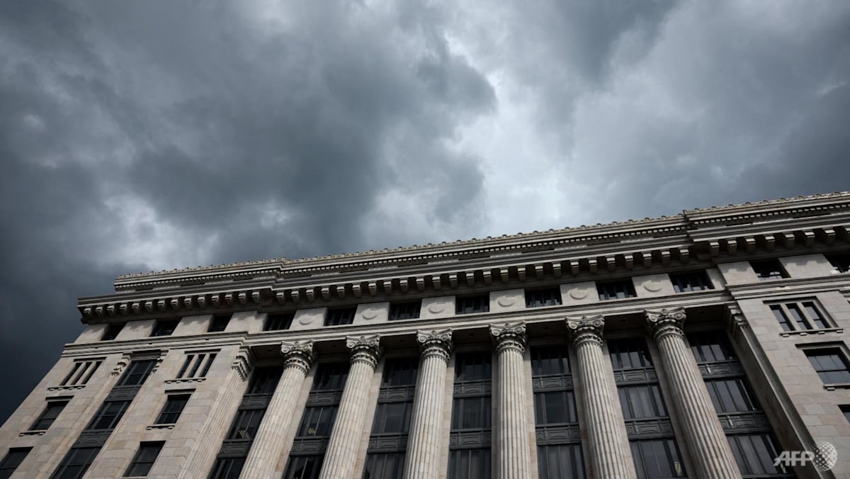 Looming storms shut US government offices, millions under tornado watch ...