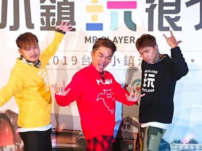 S$17K In Cash Was Found Under Alien Huang’s Bed; Turned Out To Be The ...