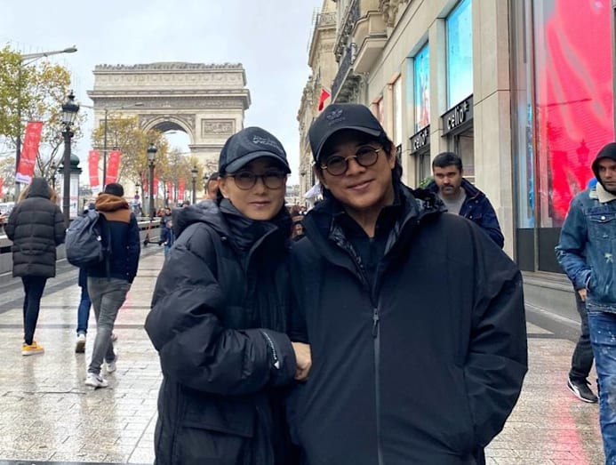 Jet Li Posts Rare Photo Of Wife Nina Li Chi And Their Two Daughters On ...