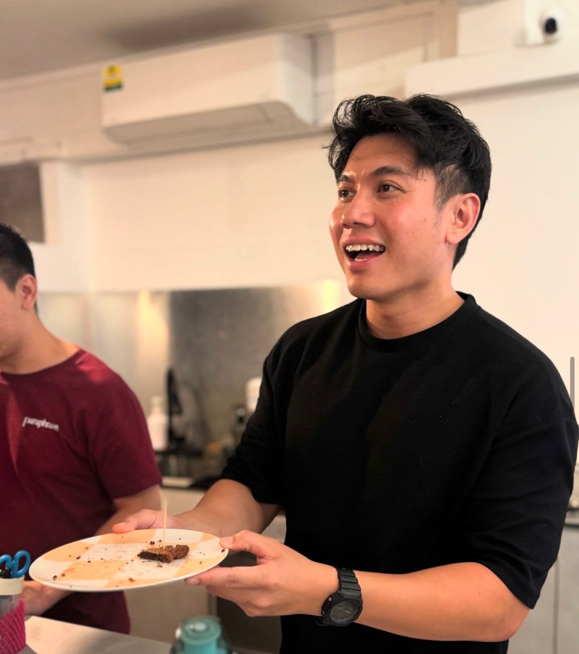 Home-Based Baker Boasts His Choc Chip Cookie Is ‘Best You’ll Ever Have ...