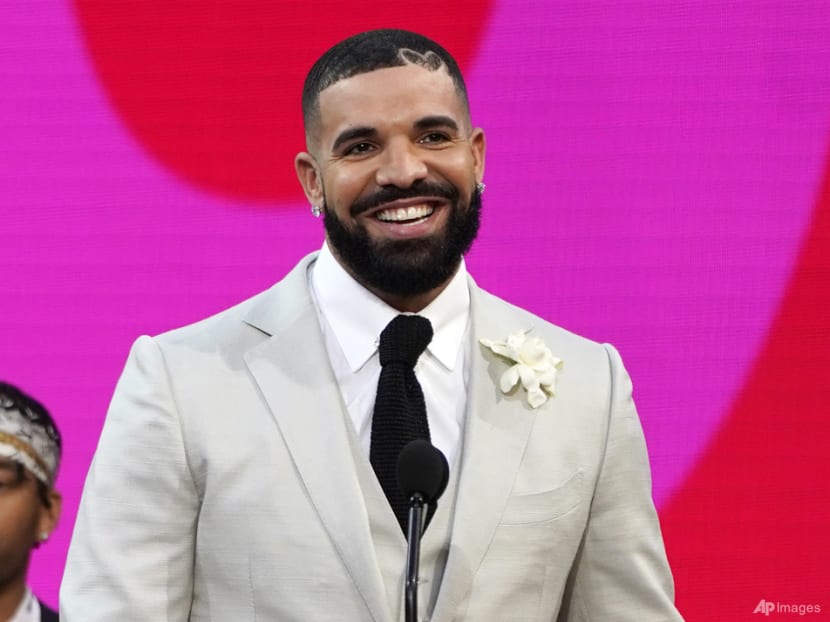 Drake announces highly anticipated For All The Dogs album will arrive ...