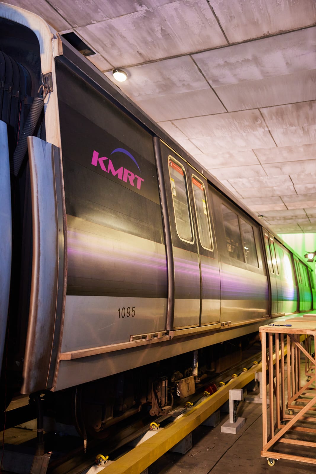 MRT Train Gets Hijacked In Ambitious New Mediacorp Drama Third Rail ...