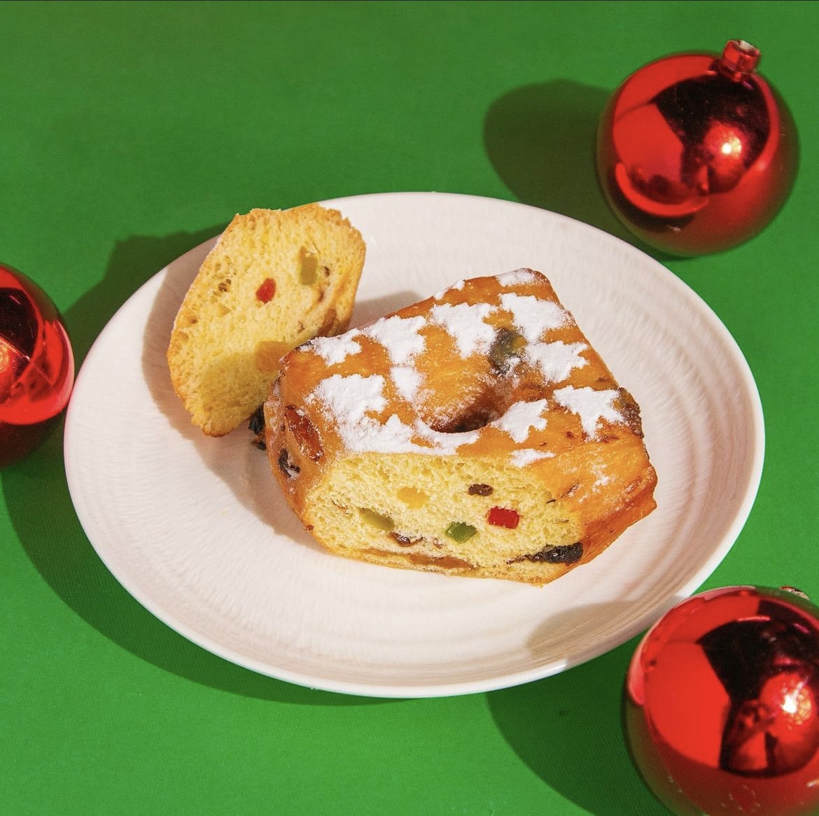 Millennial Takes Over Mum’s 18-Year-Old Cafe, Creates Viral Square ...