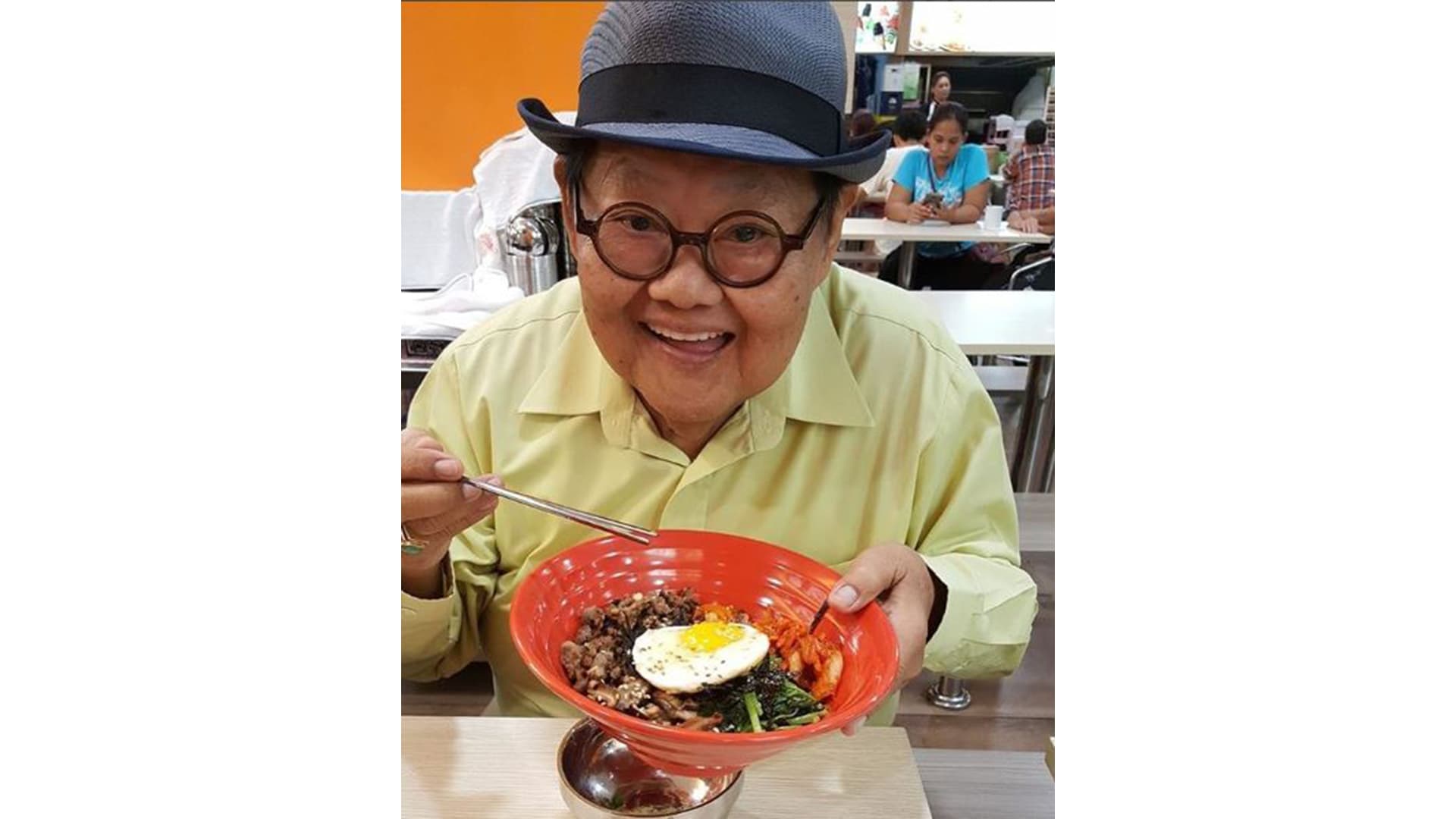 Ex-Ch 8 Stars Cassandra See And Tang Miaoling Now Run A Kopitiam Stall ...