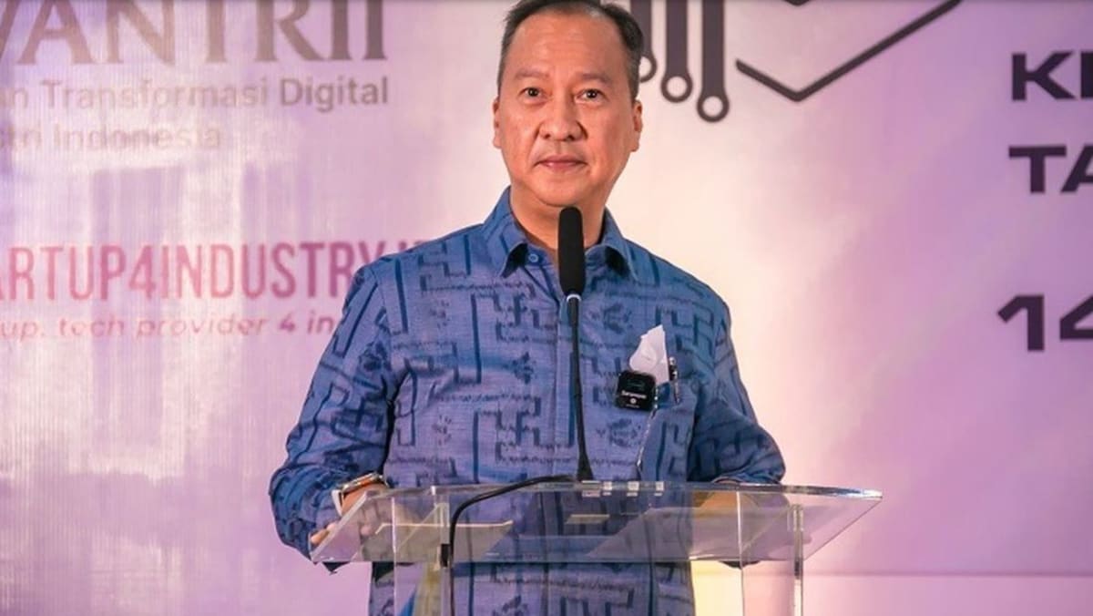 Apple harus bina kilang di Indonesia: Menteri Perindustrian Indonesia ...