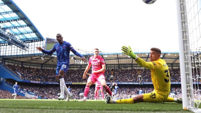 Chelsea stumble again in Champions League hunt with 2-2 draw against ...