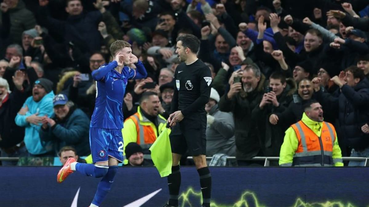 Palmer on the spot as Chelsea roar back to beat Tottenham 4-3 - CNA